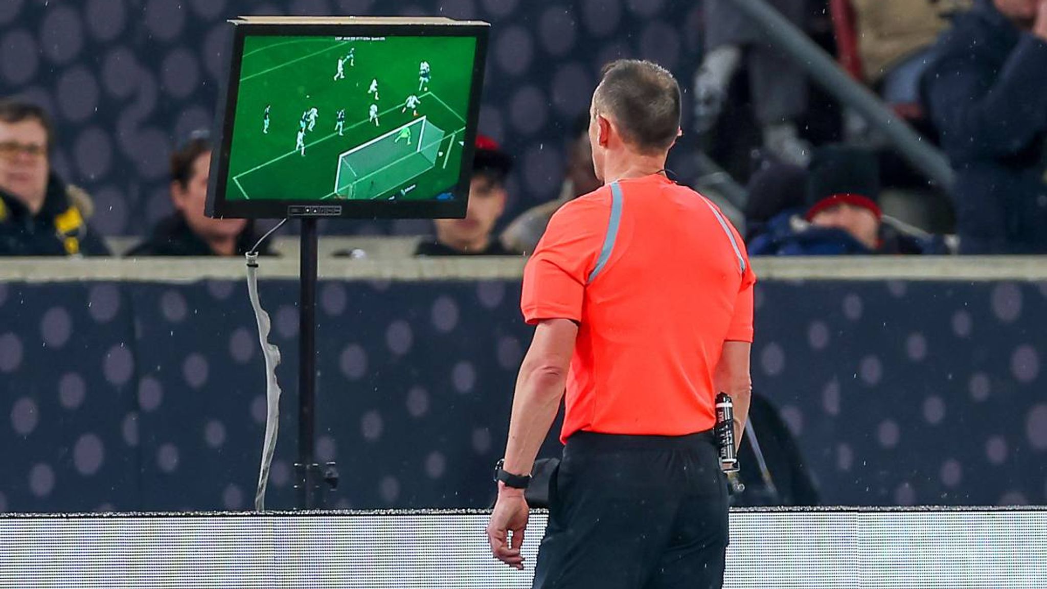 Diese neuen Regeln gibt es bei der Weltmeisterschaft 2026 | Fußball ...