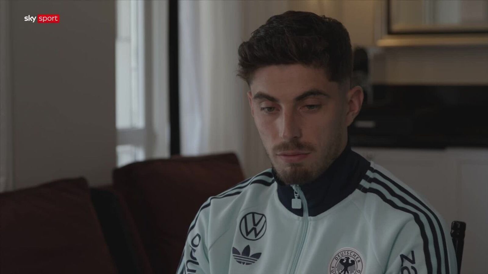 ''Ein Top-Typ'' - Havertz schwärmt von Sane | Fußball News | Sky Sport