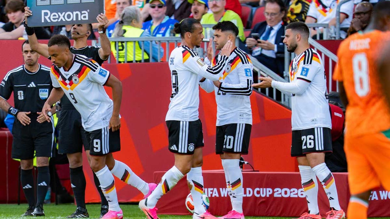 Startelf-Duelle und Rotation beim DFB-Team: So haben die User ...